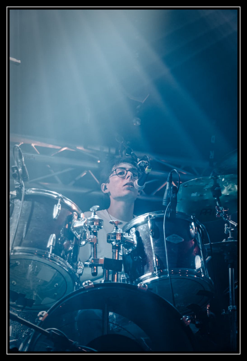 Le multi-instrumentiste Milan Brau dévoile un premier single dream pop ...